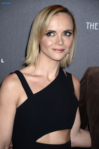 Larger Than Life: A Gallery Of Celebs With Huge Foreheads