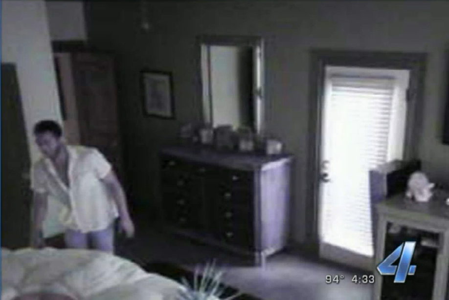 What A Weirdo Looks Like: Security Cameras Catch Man Breaking Into Home ...
