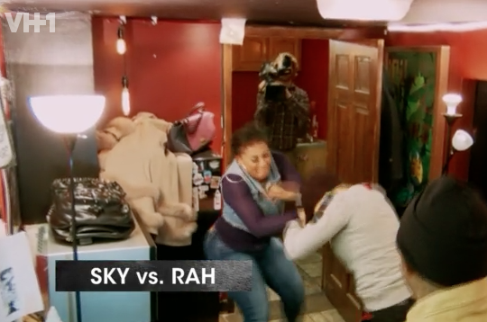 Unseen Black Ink Cat Fights With Sky At The Helm