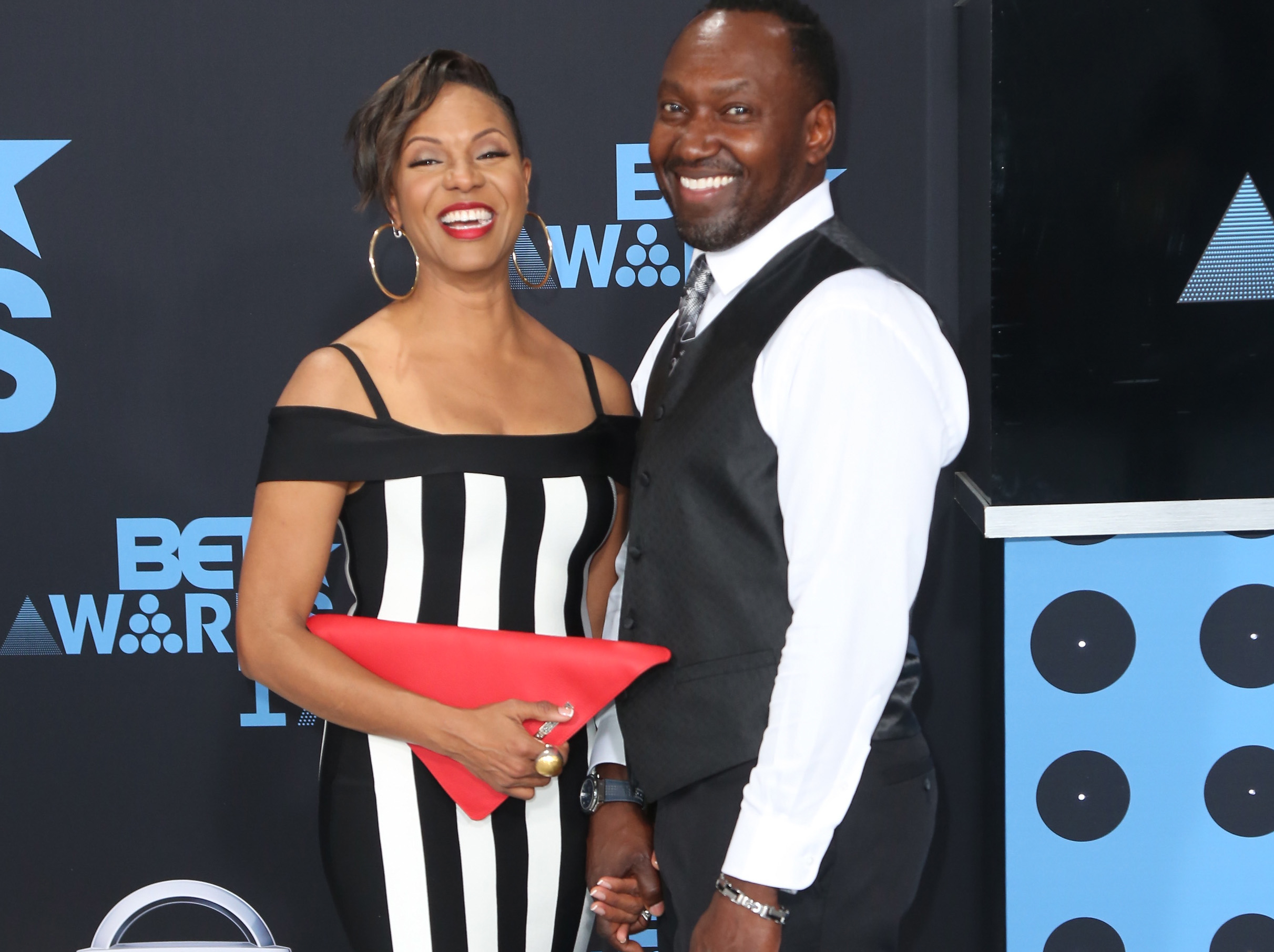 Page 2 of 18 - Here's How Black Twitter Reacted To MC Lyte's Marriage