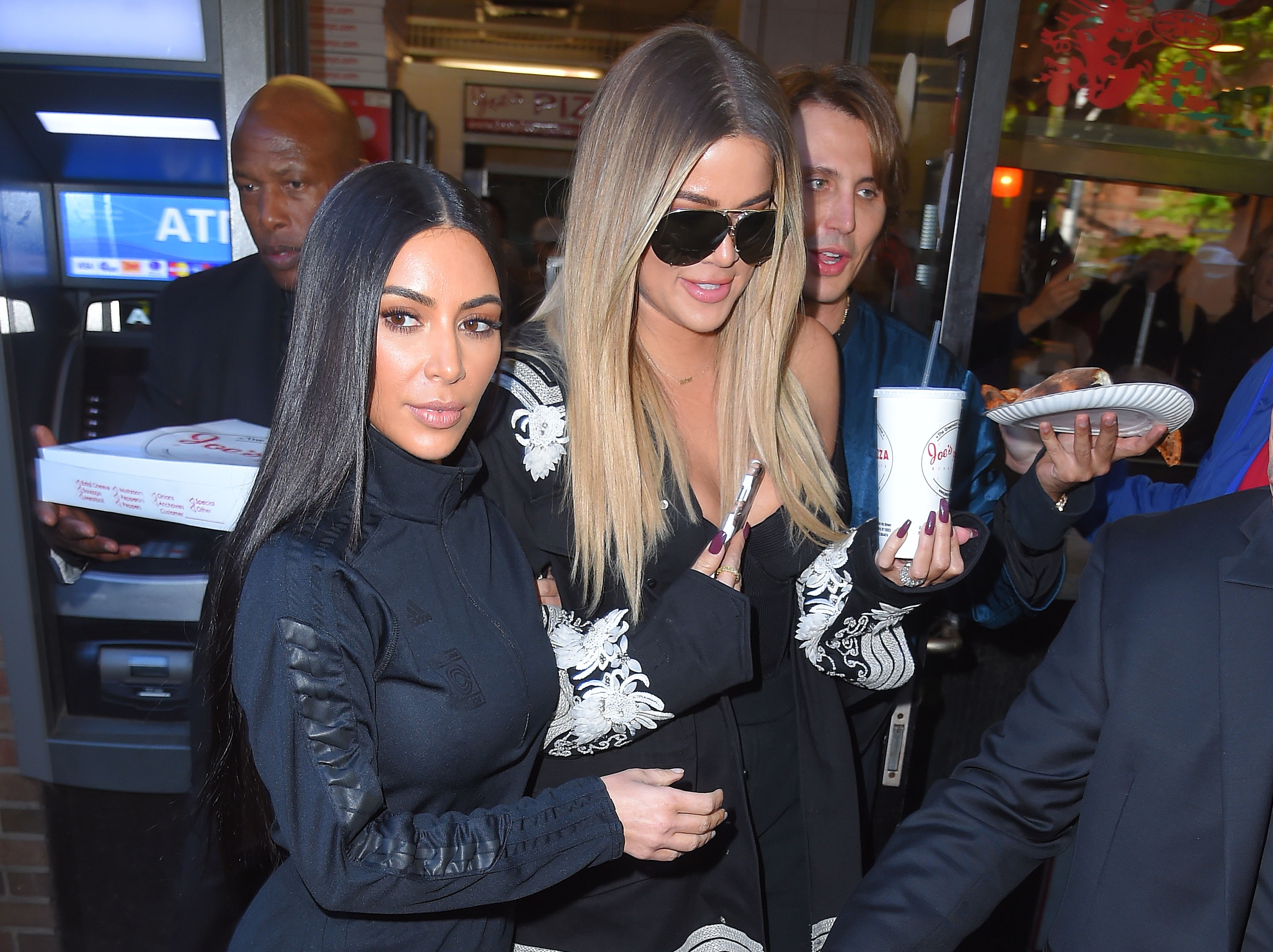 Khloe And Kim Slam Sucker Brother Rob For Starting Up A Storm Of Drama ...