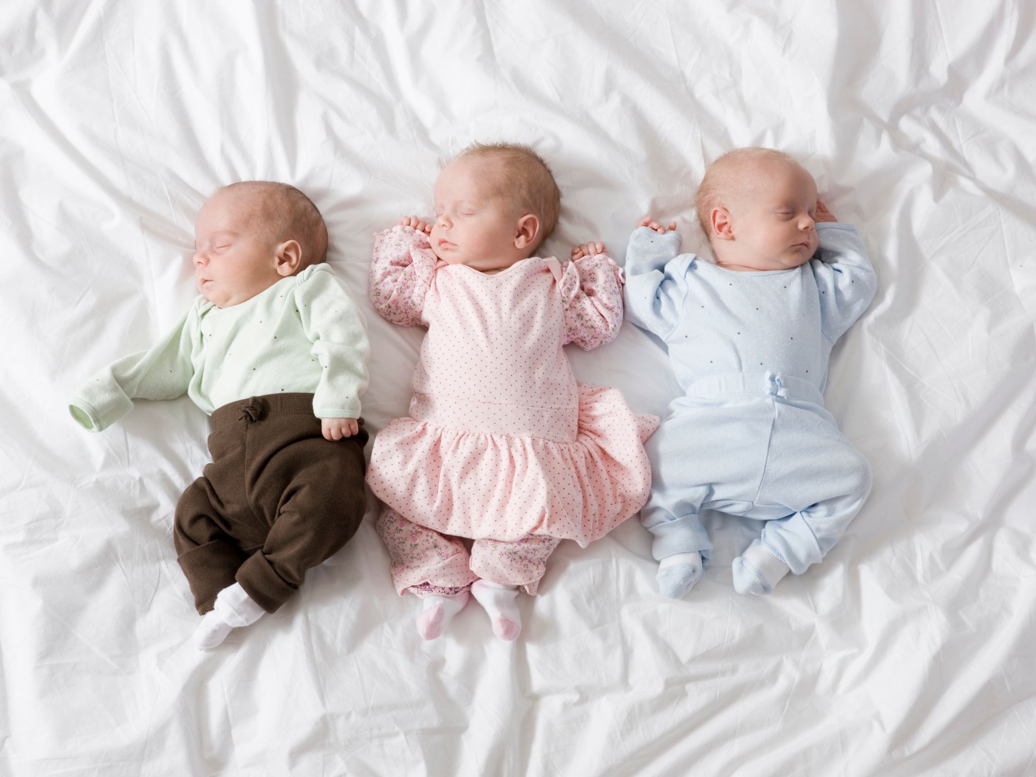 Triplets Separated At Birth For An Experiment Are Now Suing