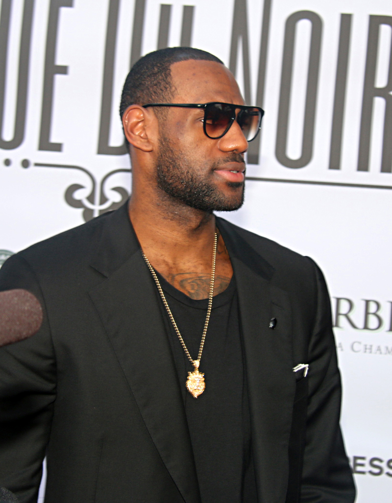 Hold The Hairline Jokes: Lebron James Shaping Up New Show Bringing ...