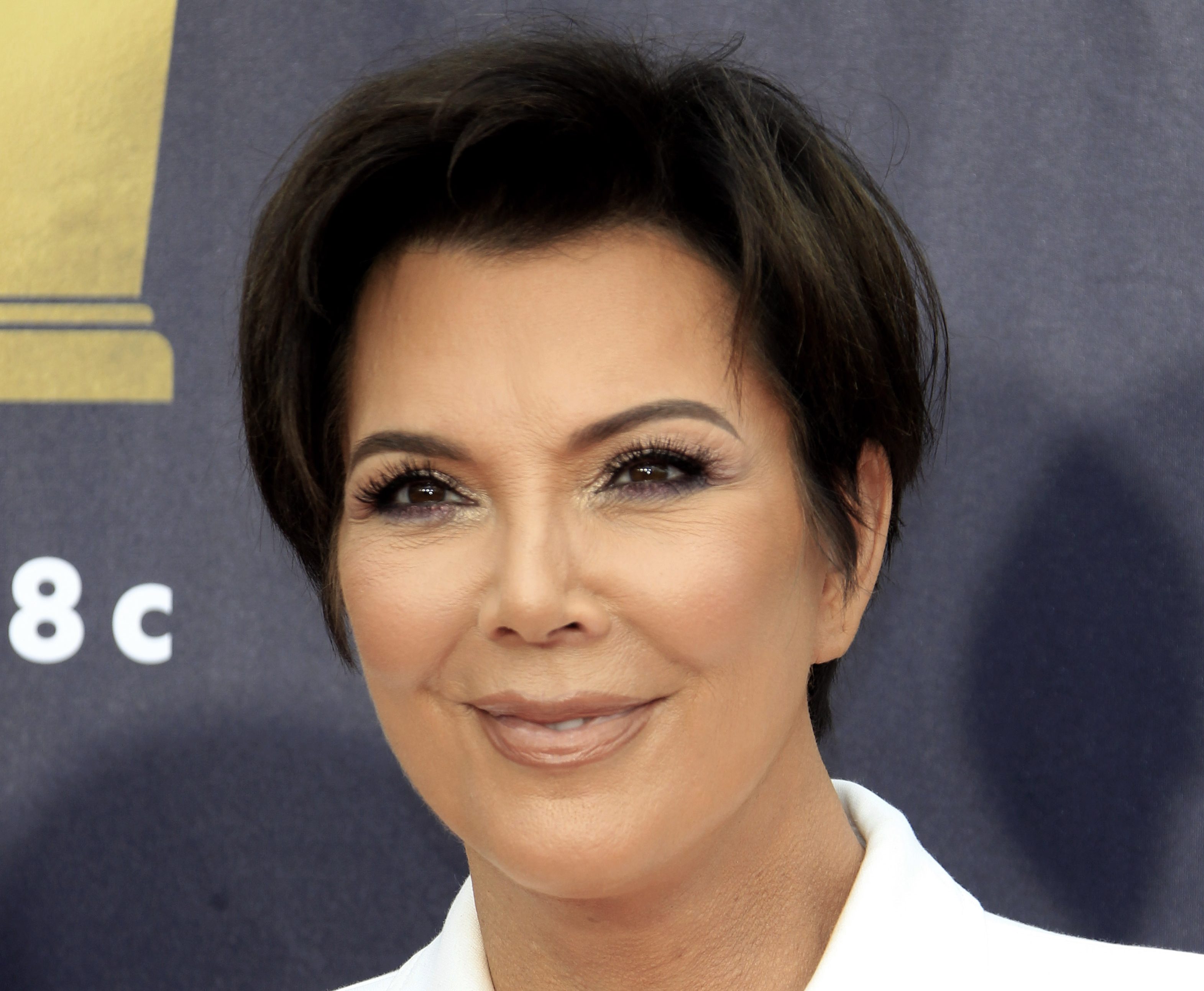 Keeping Up With The Kardashians: Who Is Poisoning Kris Jenner's Water ...