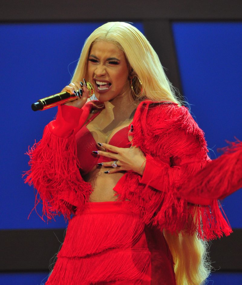Bardi Byke! Cardi B Flosses That Mommy Bawwwdy For Global Citizen ...