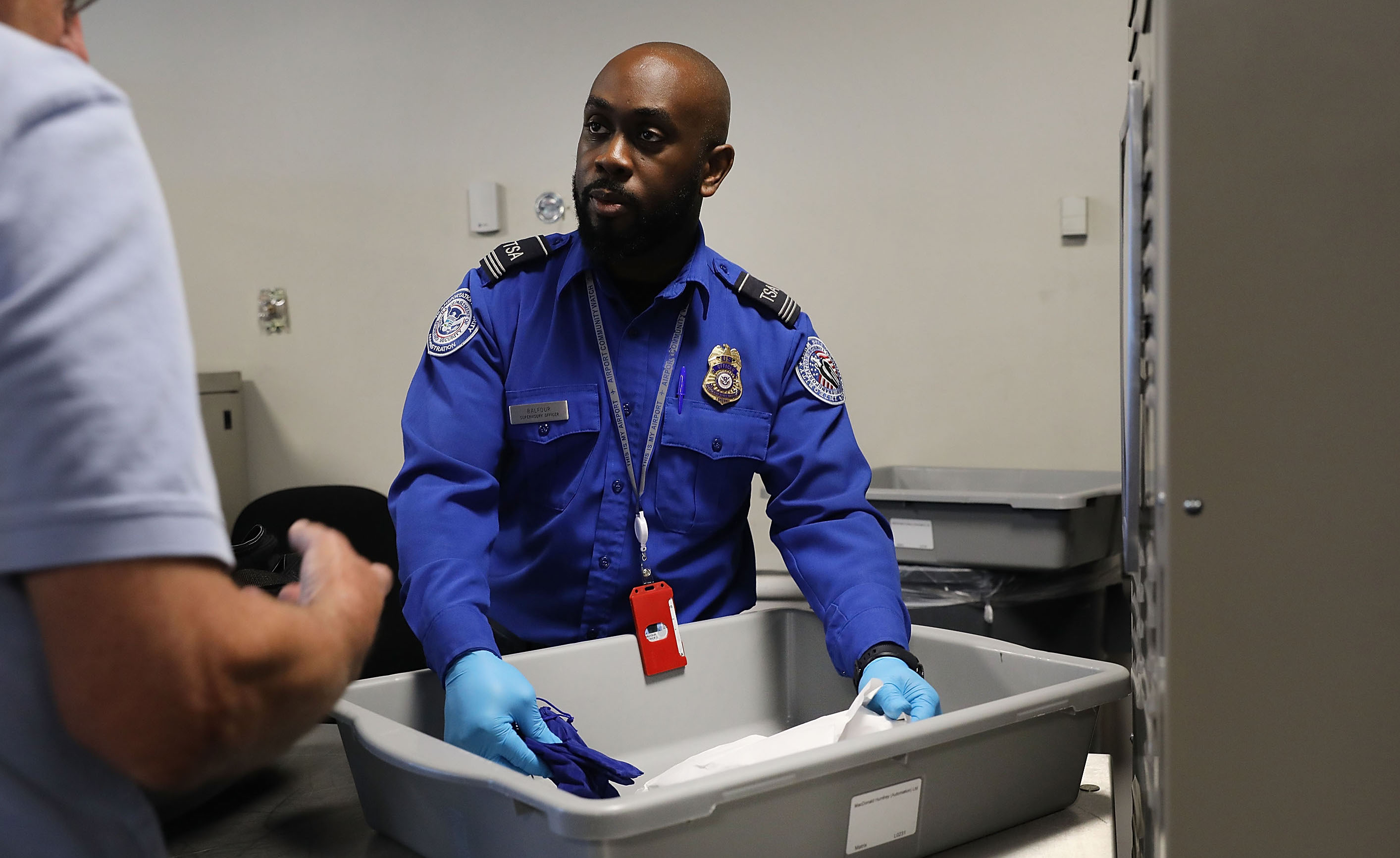 Page 2 of 16 - Twitter Flipped The TSA Crisis Into Hilariously Petty Memes