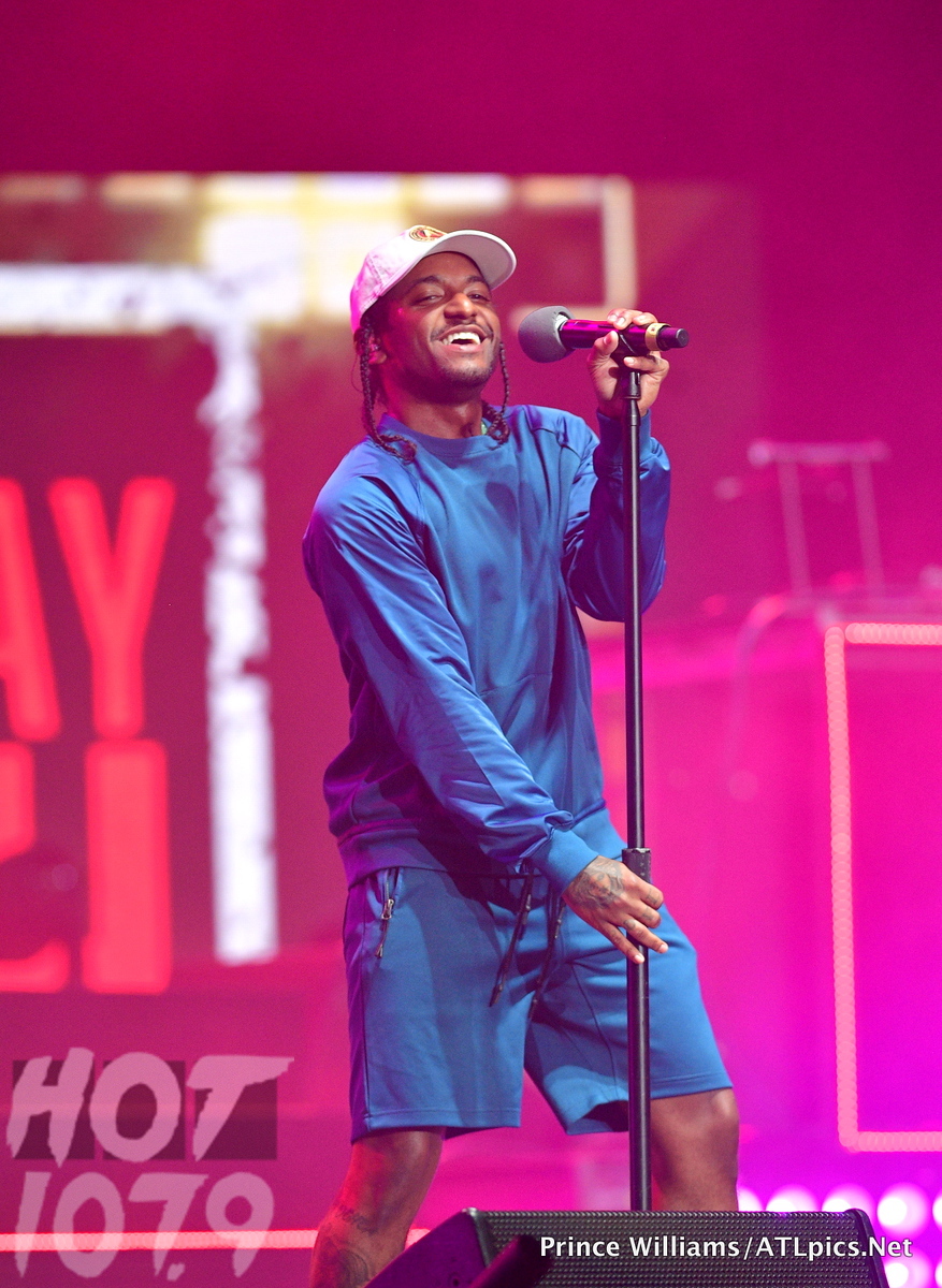 Lloyd Performs At Birthday Bash 2019