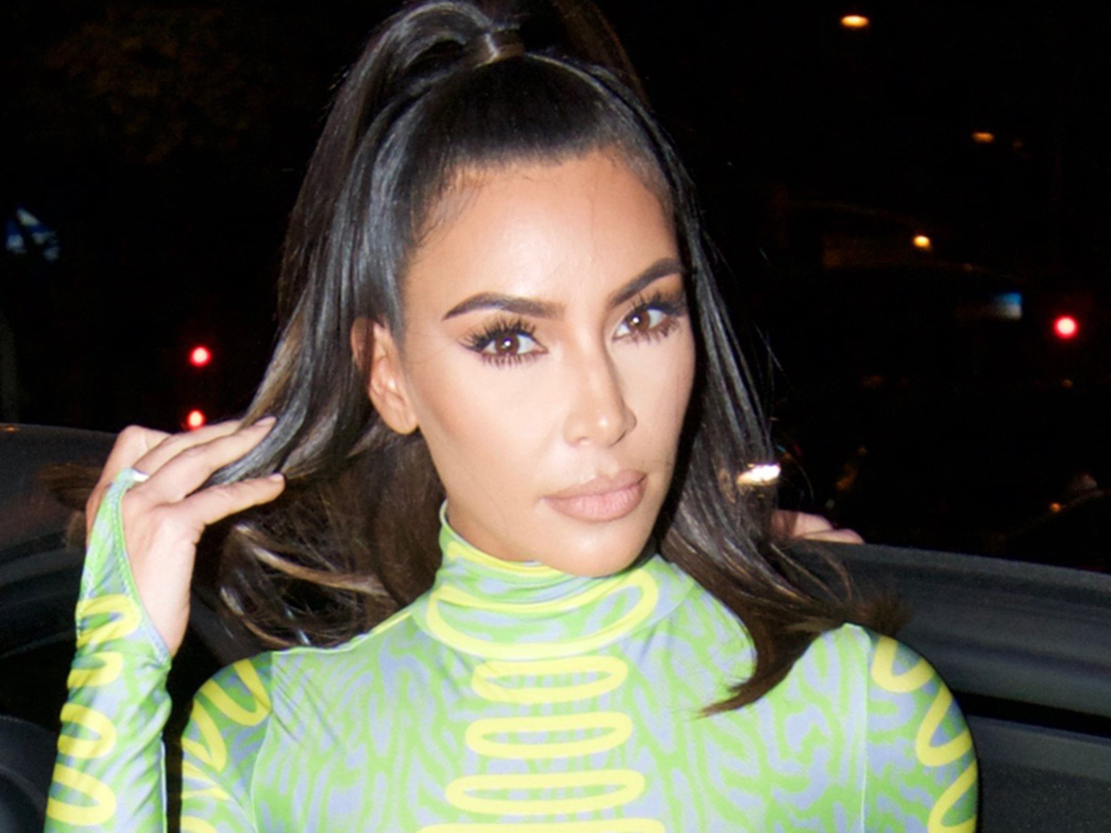 Page 9 of 11 - Sorcery Or CGI? Here’s Why Kim Kardashian Has The ...