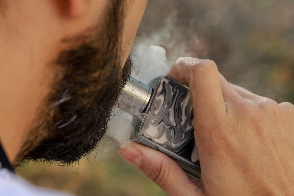 7th vape-related death recorded in California CDC launch investigation