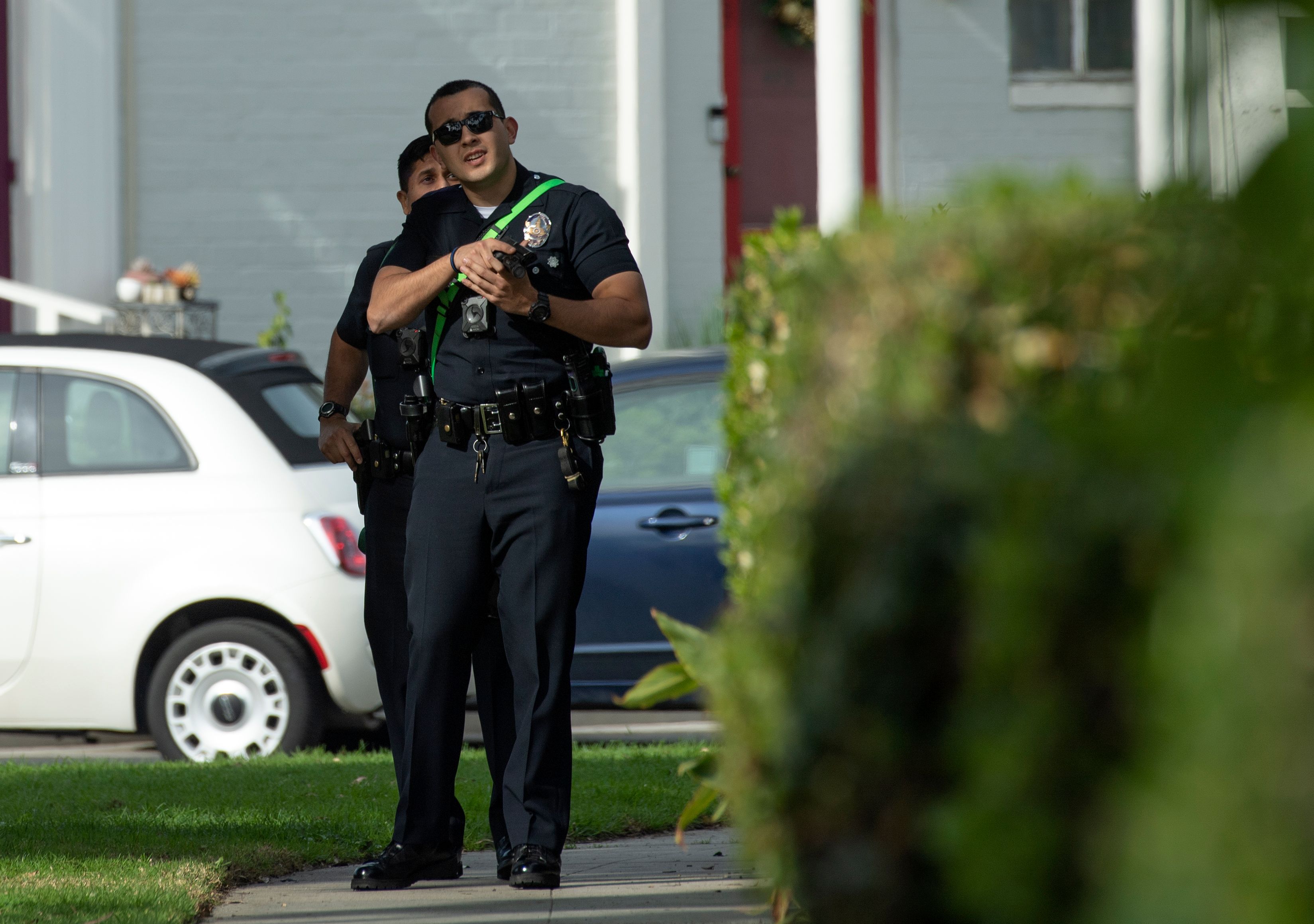 Car Thief Flea's Into House, House Burns Down While He Is Still Inside