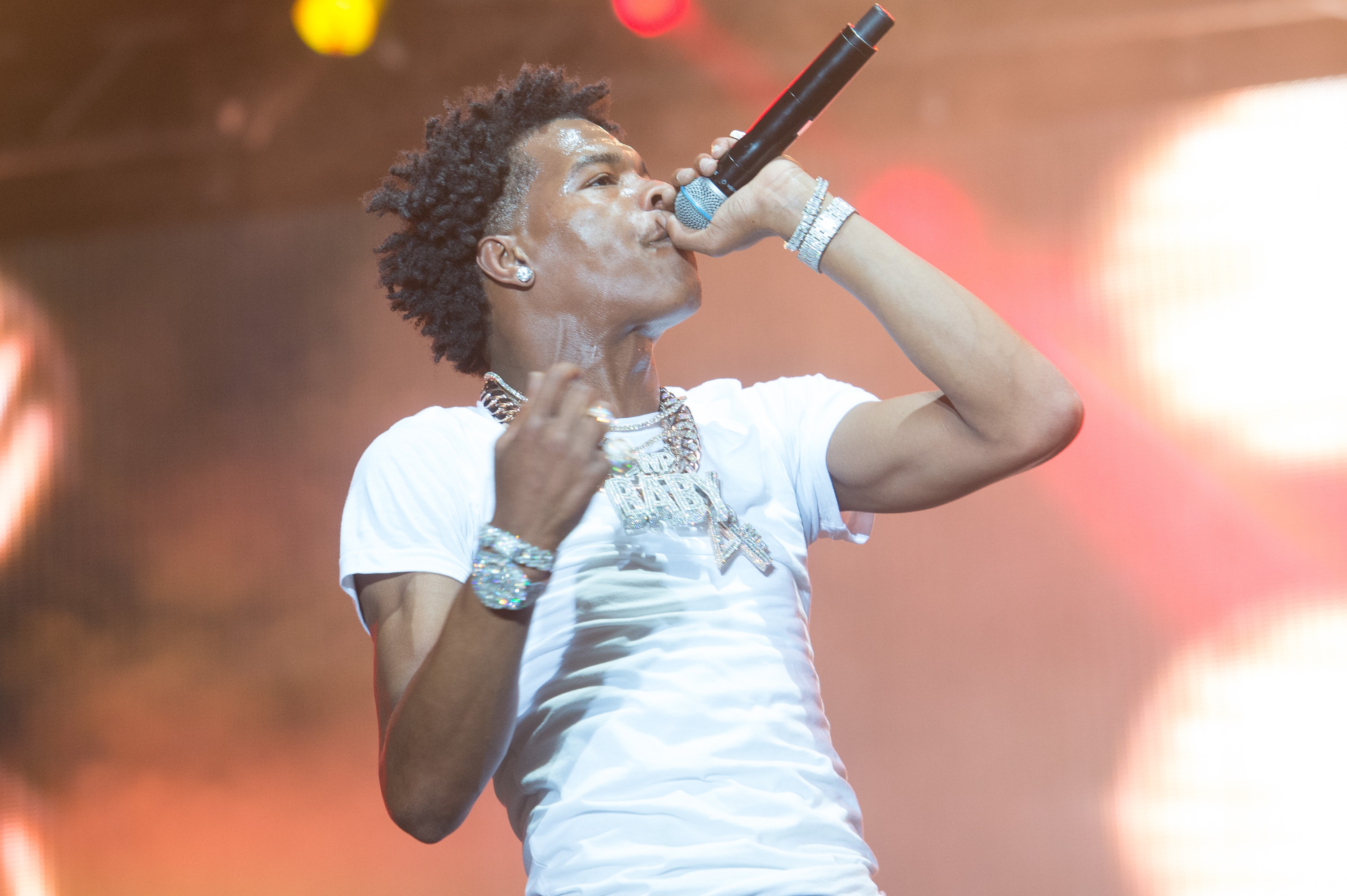 Lil Baby Performs “Woah” Live On ‘The Tonight Show’ [Video] | Bossip