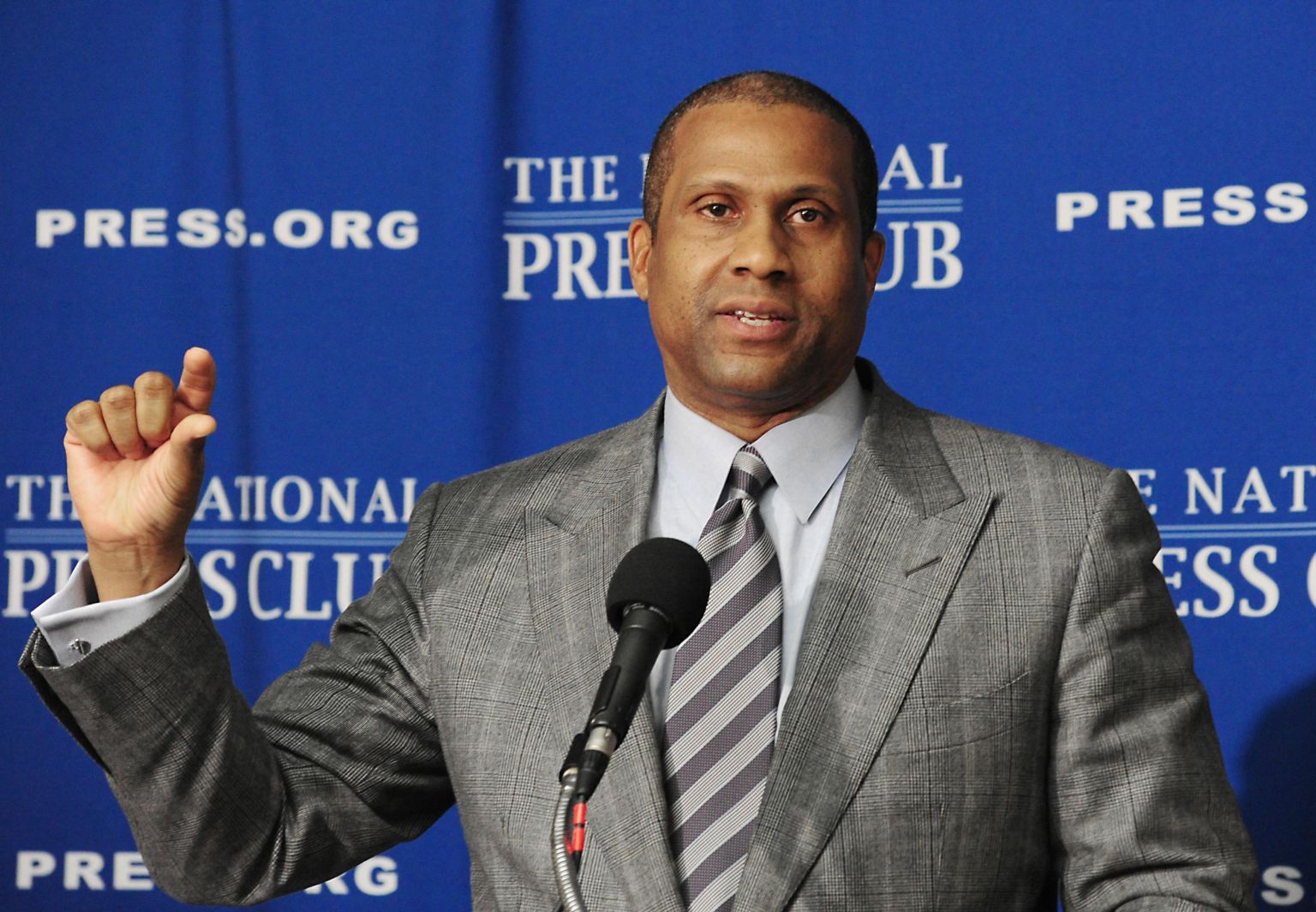 Tavis Smiley Ordered To Pay $2.6M To PBS Over Misconduct Claims