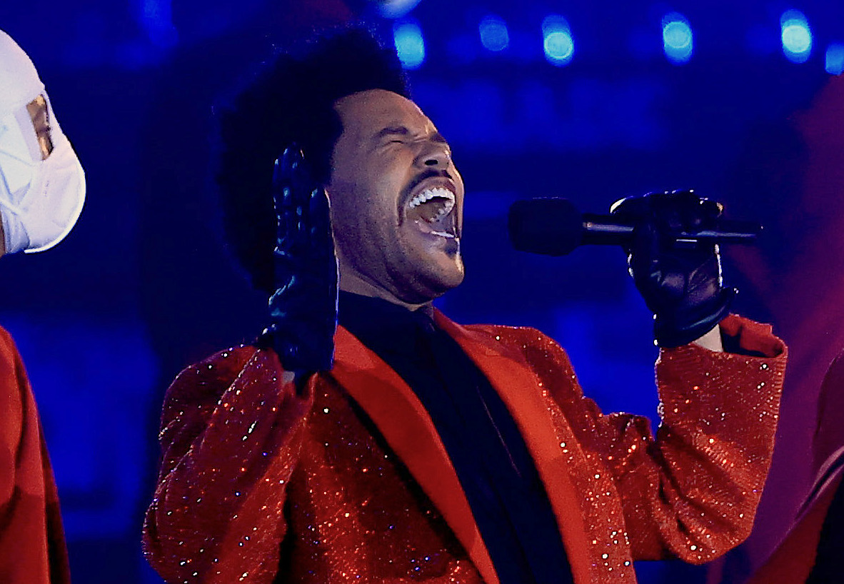 The Weeknd's Sparkly Super Bowl Halftime Show Sparks Hilarious Memes