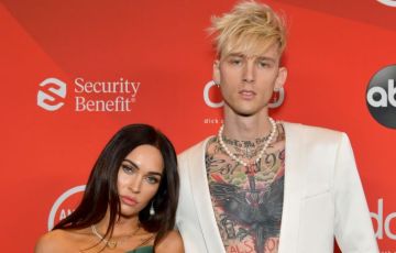 Machine Gun Kelly Wears A Necklace With Megan Fox's Blood In It