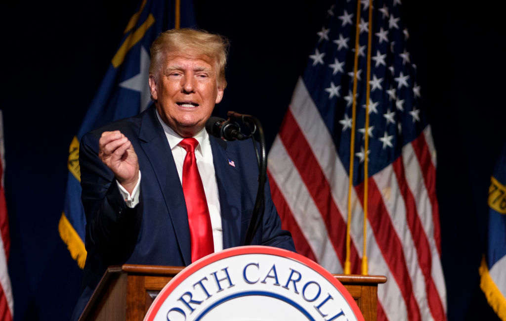 Did Donald Trump Wear His Pants Backwards During His North Carolina Speech?