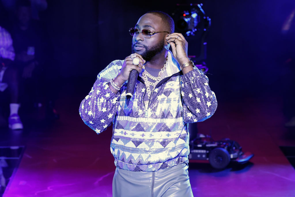 Davido Confirms Birth Of Twins With Wife Chioma Rowland