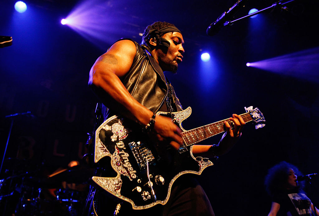 Remembering A Legend: 10 Of The Best D'Angelo Songs